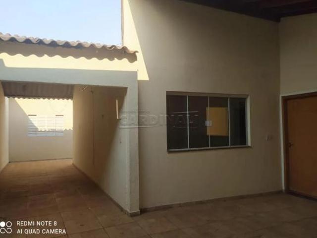 Casa para venda em Doutor Tancredo De Almeida Neves de 176.00m² com 3 Quartos, 1 Suite e 4 Garagens