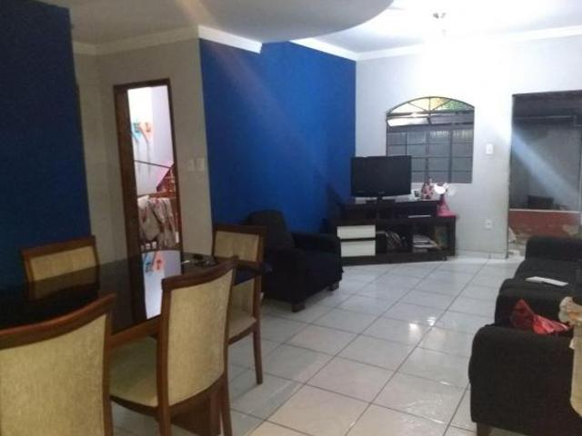 Casa para venda em Dom Bosco de 240.00m² com 2 Quartos e 3 Garagens