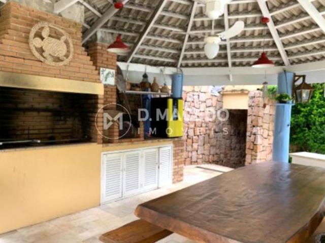Casa para venda em Domingas Dias de 381.00m² com 6 Quartos, 2 Suites e 8 Garagens