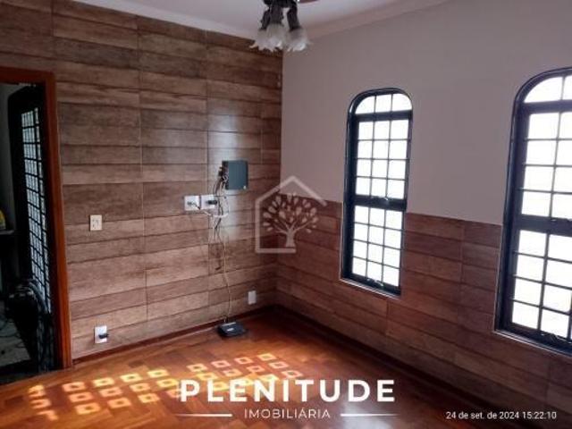 Casa para venda em Dona Amélia de 210.00m² com 3 Quartos, 1 Suite e 2 Garagens
