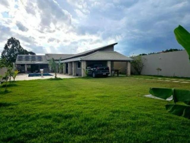Casa para venda em Dona Catarina de 320.00m² com 3 Quartos, 1 Suite e 3 Garagens