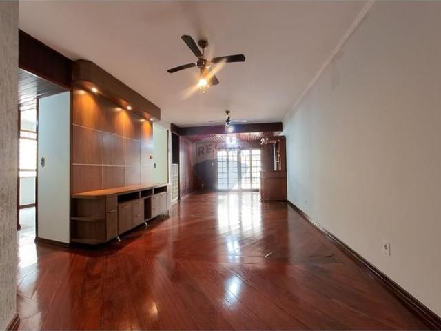 Casa para venda em Desmembramento Fachini em Araras São Paulo de 293.00m² com 3 Quartos e 2 Garagens