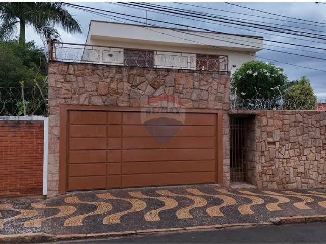 Casa para venda em Desmembramento Fachini em Araras São Paulo de 293.00m² com 3 Quartos e 2 Garagens
