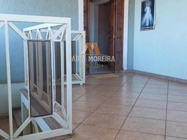 Casa para Venda em Divinópolis, NITEROI, 3 dormitórios, 1 suíte, 2 banheiros, 3 vagas