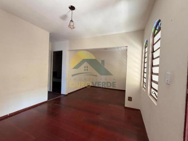 Casa para venda em Dic I de 120.00m² com 2 Quartos e 2 Garagens