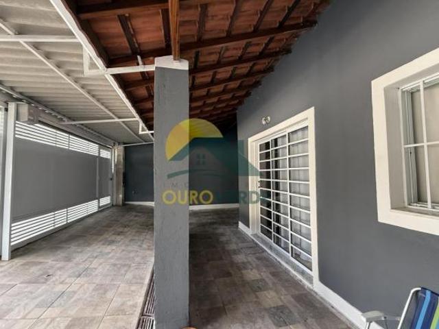 Casa para venda em Dic I de 150.00m² com 3 Quartos, 1 Suite e 2 Garagens