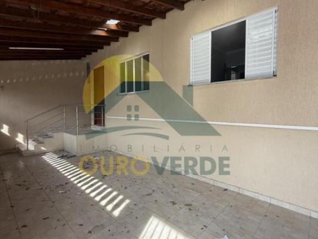 Casa para venda em Dic Vi de 100.00m² com 3 Quartos, 1 Suite e 2 Garagens
