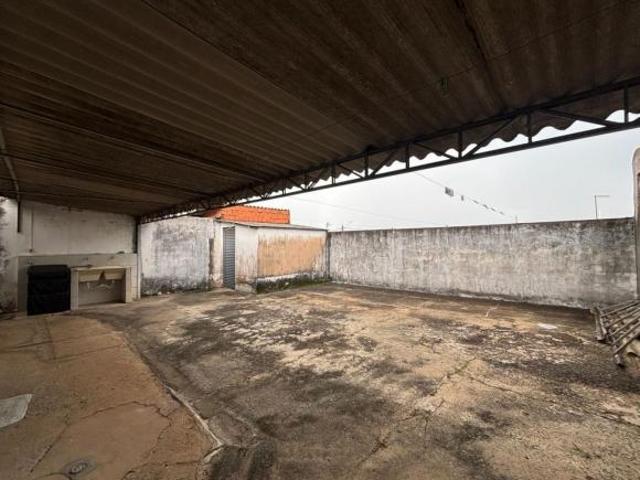 Casa para venda em Dic Vi de 60.00m² com 2 Quartos e 2 Garagens