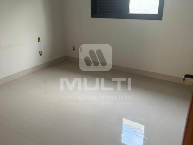 Casa para venda em Distrito Industrial, Uberlândia