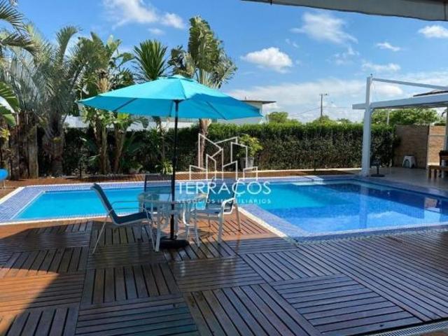 Casa para venda em Distrito Jacaré de 567.00m² com 4 Quartos, 4 Suites e 3 Garagens