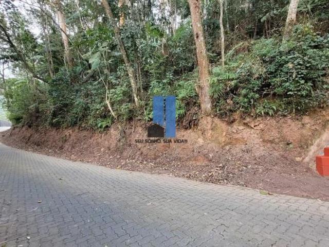 Casa para Venda em Embu das Artes, Chácara Ana Lúcia, 2 dormitórios, 1 banheiro, 8 vagas