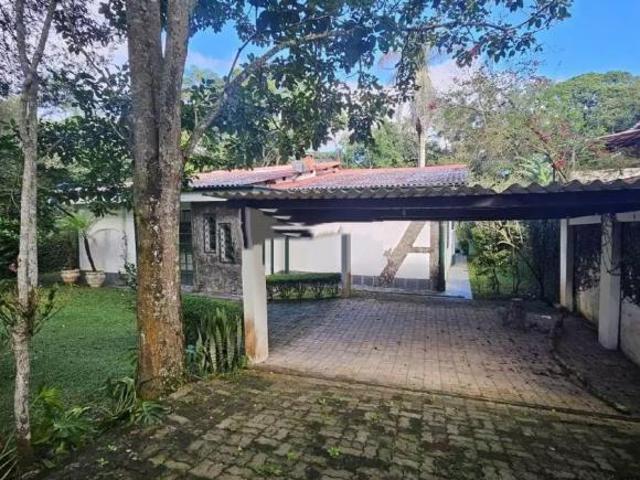Casa para Venda em Embu das Artes, Chácaras Bartira, 3 dormitórios, 1 suíte, 4 banheiros, 4 vagas