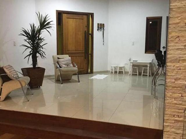 Casa para Venda em Embu das Artes, Jardim Maria Auxiliadora, 4 dormitórios, 1 suíte, 4 banheiros, 4