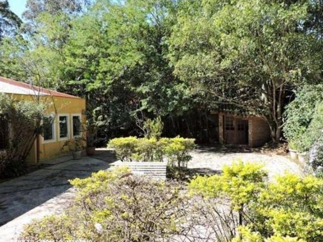 Casa para Venda em Embu das Artes, Moinho Velho, 2 dormitórios, 2 suítes, 4 banheiros, 6 vagas