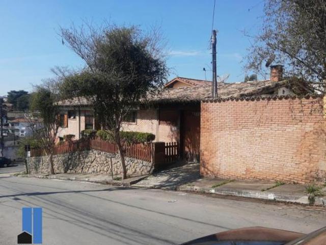Casa para Venda em Embu das Artes, Vila Carmem, 4 dormitórios, 2 suítes, 6 banheiros, 2 vagas