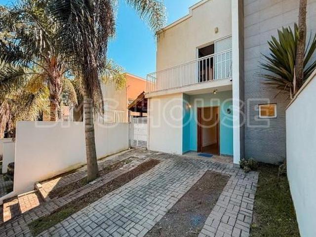 Casa para Venda em Embu das Artes, Vila Olinda, 3 dormitórios, 1 suíte, 3 banheiros, 2 vagas