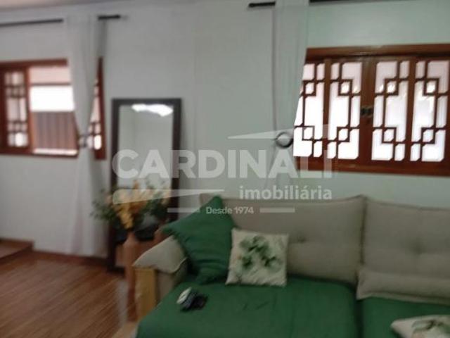 Casa para venda em Encanto Do Planalto de 243.00m² com 3 Quartos, 1 Suite e 3 Garagens