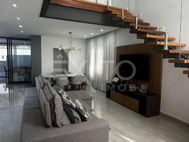 Casa para venda em Engordadouro em Jundiaí São Paulo de 280.00m² com 3 Quartos, 3 Suítes e 2 Garagens