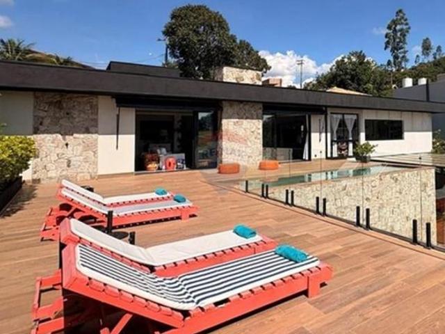 Casa para venda em Enseada Do Jacarei de 422.35m² com 4 Quartos, 4 Suites e 8 Garagens