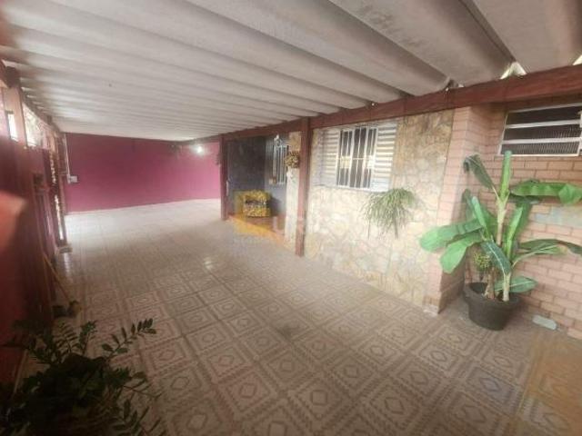 Casa para venda em Eloy Chaves de 181.00m² com 3 Quartos e 5 Garagens