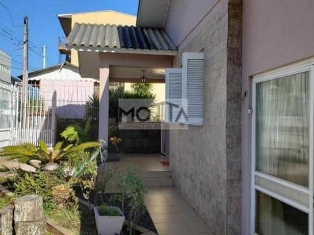 Casa para Venda em Erechim, Centro, 3 dormitórios, 2 banheiros, 2 vagas