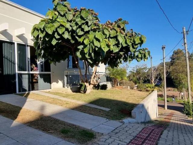 Casa para Venda em Erechim, Esperança, 3 dormitórios, 1 suíte, 2 banheiros, 3 vagas