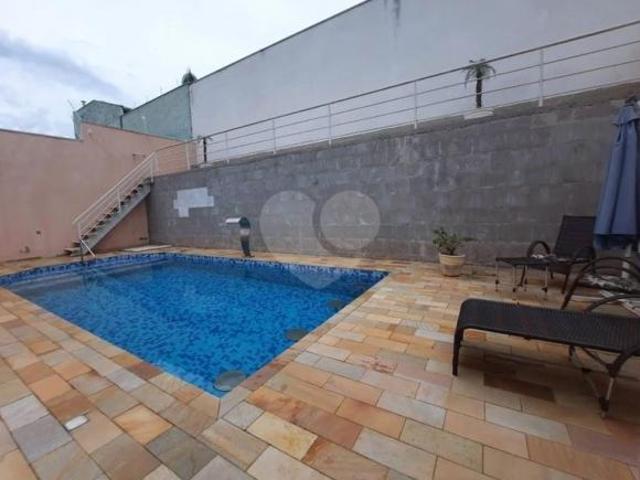 Casa para venda em Estância Das Flores de 348.00m² com 3 Quartos, 3 Suites e 4 Garagens