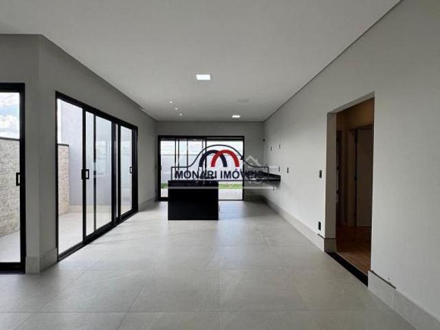 Casa para venda em Estância Hípica de 169.00m² com 3 Quartos, 1 Suite e 2 Garagens