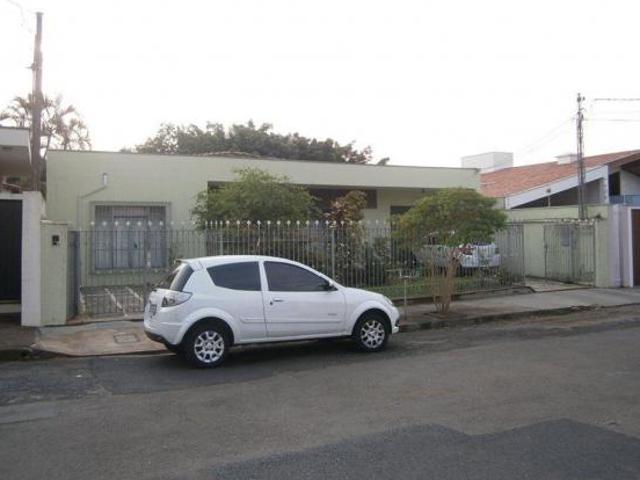 Casa para venda em Estancia Suica de 350.00m² com 4 Quartos, 1 Suite e 10 Garagens