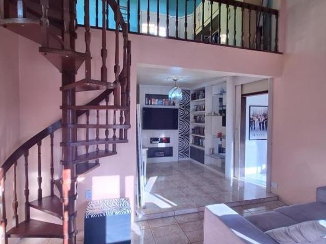 Casa para Venda em Esteio, Olímpica, 4 dormitórios, 2 suítes, 4 banheiros, 4 vagas