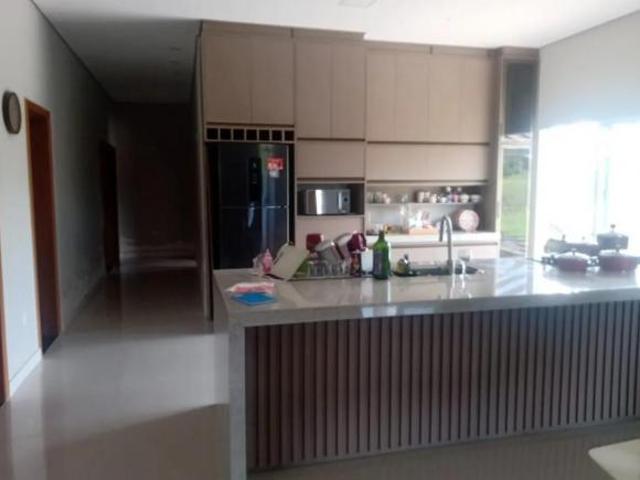 Casa para venda em Estrada Cercado de 144.00m² com 3 Quartos, 1 Suite e 4 Garagens