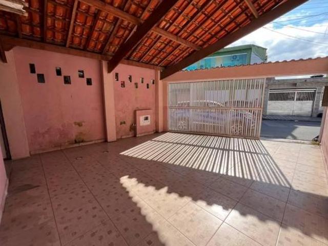 Casa para venda em Esmeralda de 53.00m² com 2 Quartos, 1 Suite e 2 Garagens