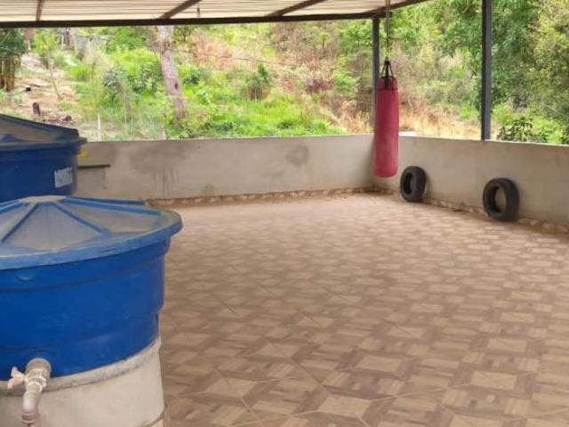 Casa para venda em Esmeraldas
