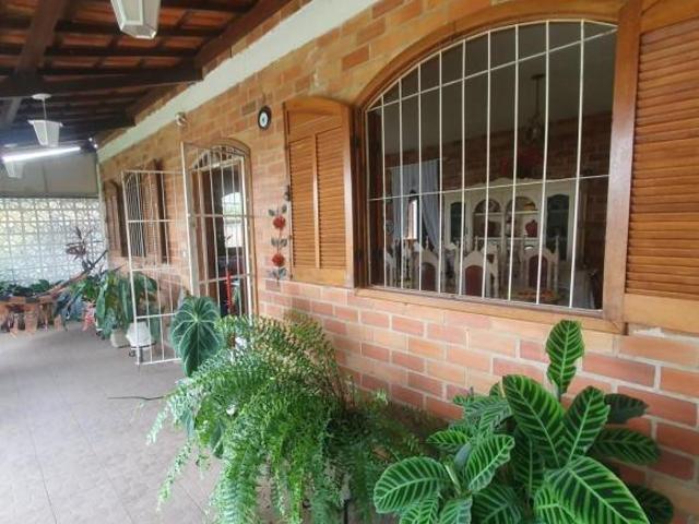 Casa para Venda em Esmeraldas, FERNÃO DIAS, 3 dormitórios, 1 suíte, 2 banheiros, 4 vagas