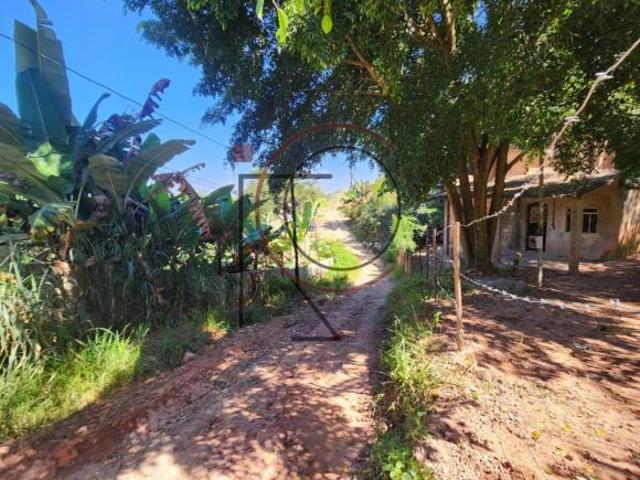 Casa para Venda em Esmeraldas, Recreio do Retiro, 2 dormitórios, 2 banheiros, 3 vagas