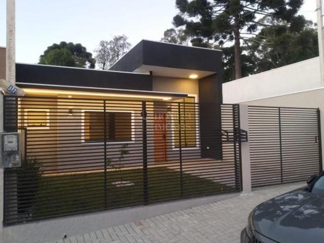 Casa para venda em Eucaliptos de 144.00m² com 3 Quartos, 1 Suite e 2 Garagens
