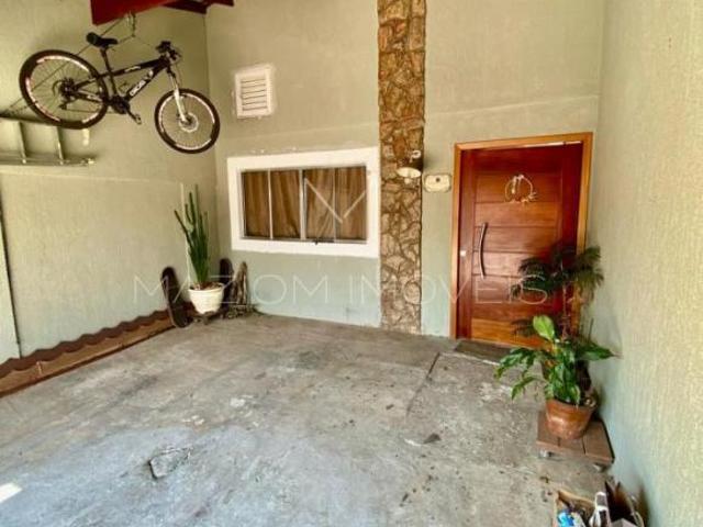Casa para venda em Fazenda Grande de 125.00m² com 3 Quartos e 2 Garagens