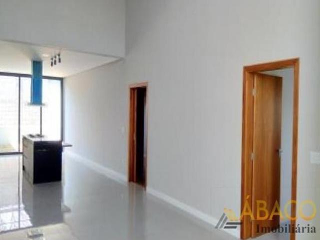 Casa para venda em Faixa Azul de 163.00m² com 3 Quartos, 1 Suite e 2 Garagens