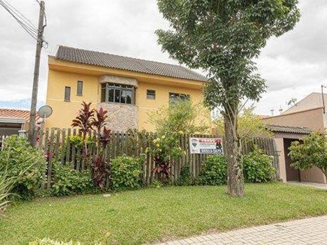 Casa para venda em Fanny de 226.00m² com 4 Quartos, 1 Suite e 6 Garagens