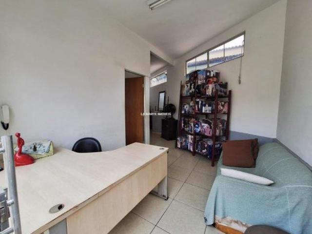 Casa para venda em Flamengo, Contagem