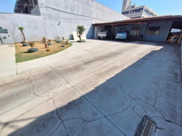 Casa para venda em Flamengo, Contagem