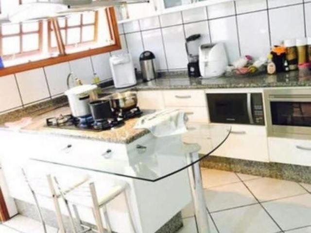 Casa para venda em FLORENCE 2 de 120.00m² com 3 Quartos, 1 Suite e 3 Garagens