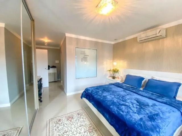 Casa para Venda em Florianópolis, Coloninha, 4 dormitórios, 1 suíte, 4 banheiros, 2 vagas