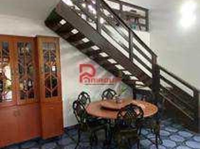 Casa para venda em Flórida de 332.00m² com 4 Quartos, 3 Suites e 6 Garagens