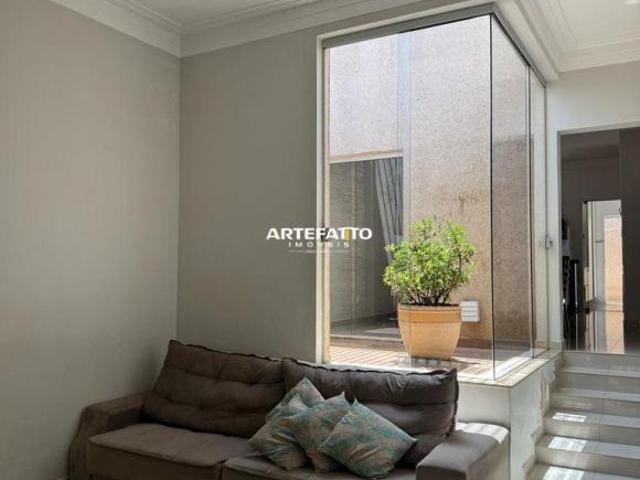Casa para venda em Franca Pólo Club de 181.00m² com 3 Quartos, 1 Suite e 3 Garagens