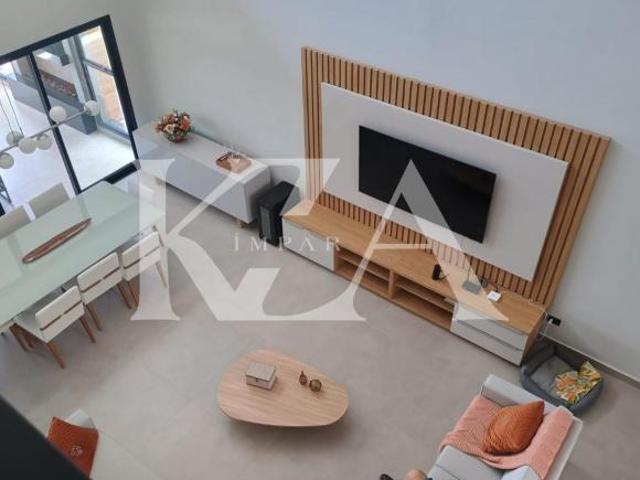 Casa para venda em Horizonte Azul 2 de 1200.00m² com 4 Quartos, 4 Suites e 3 Garagens