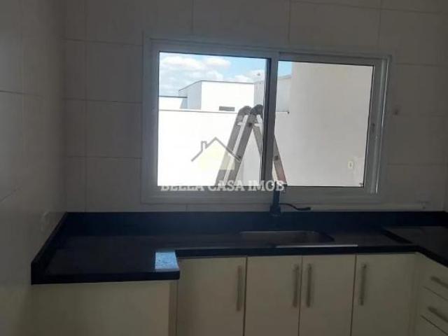 Casa para venda em Horto Florestal de 164.00m² com 3 Quartos, 1 Suite e 4 Garagens