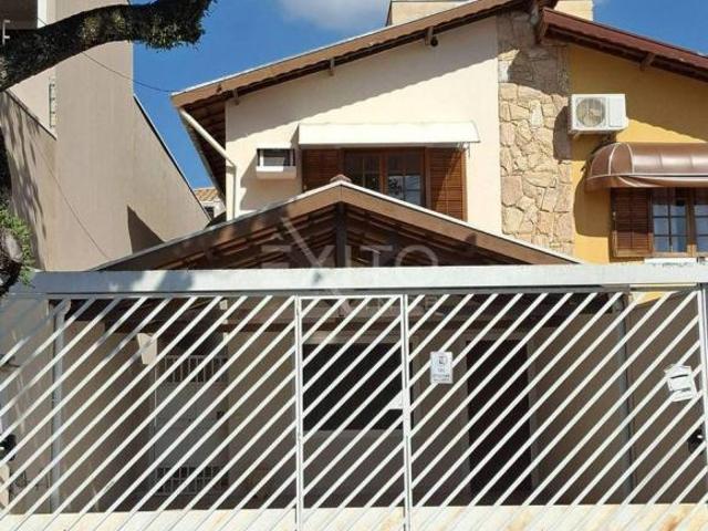 Casa para venda em Horto Santo Antonio de 180.00m² com 3 Quartos, 1 Suite e 3 Garagens