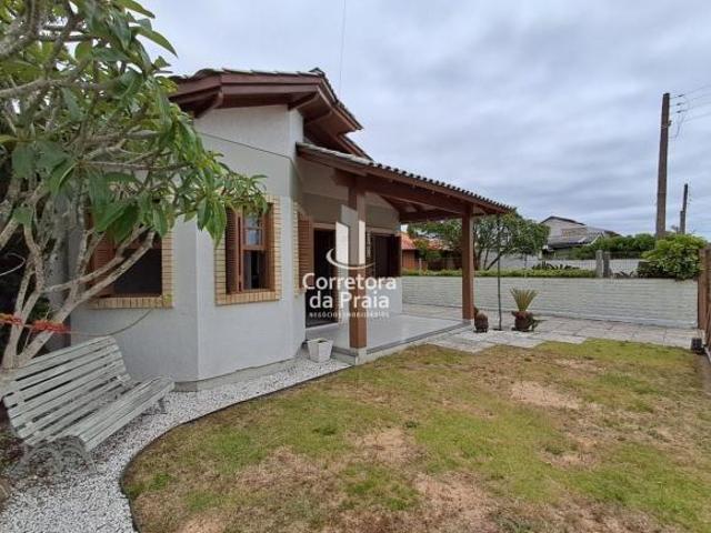 Casa para Venda em Imbé, Centro, 3 dormitórios, 1 suíte, 2 banheiros, 3 vagas