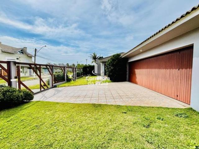 Casa para Venda em Imbé, Centro, 4 dormitórios, 1 suíte, 3 banheiros, 4 vagas